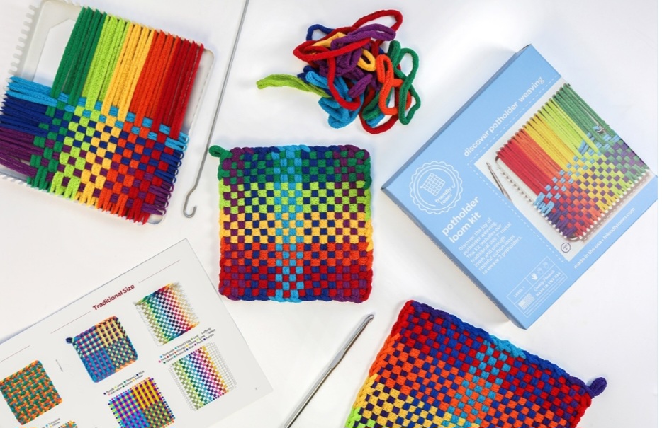 6 FREE Traditional Potholder Weaving Kits, Party Pack, Color Wheel ...